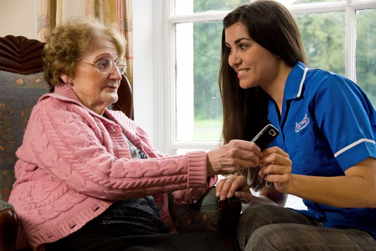 Showing an Elderly Relative You Care During COVID-19